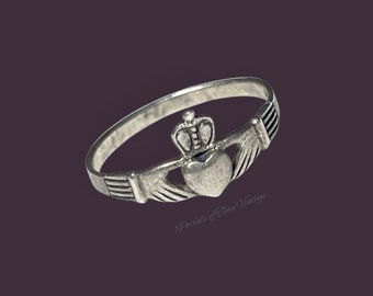 Peter Stone Ring - Etsy