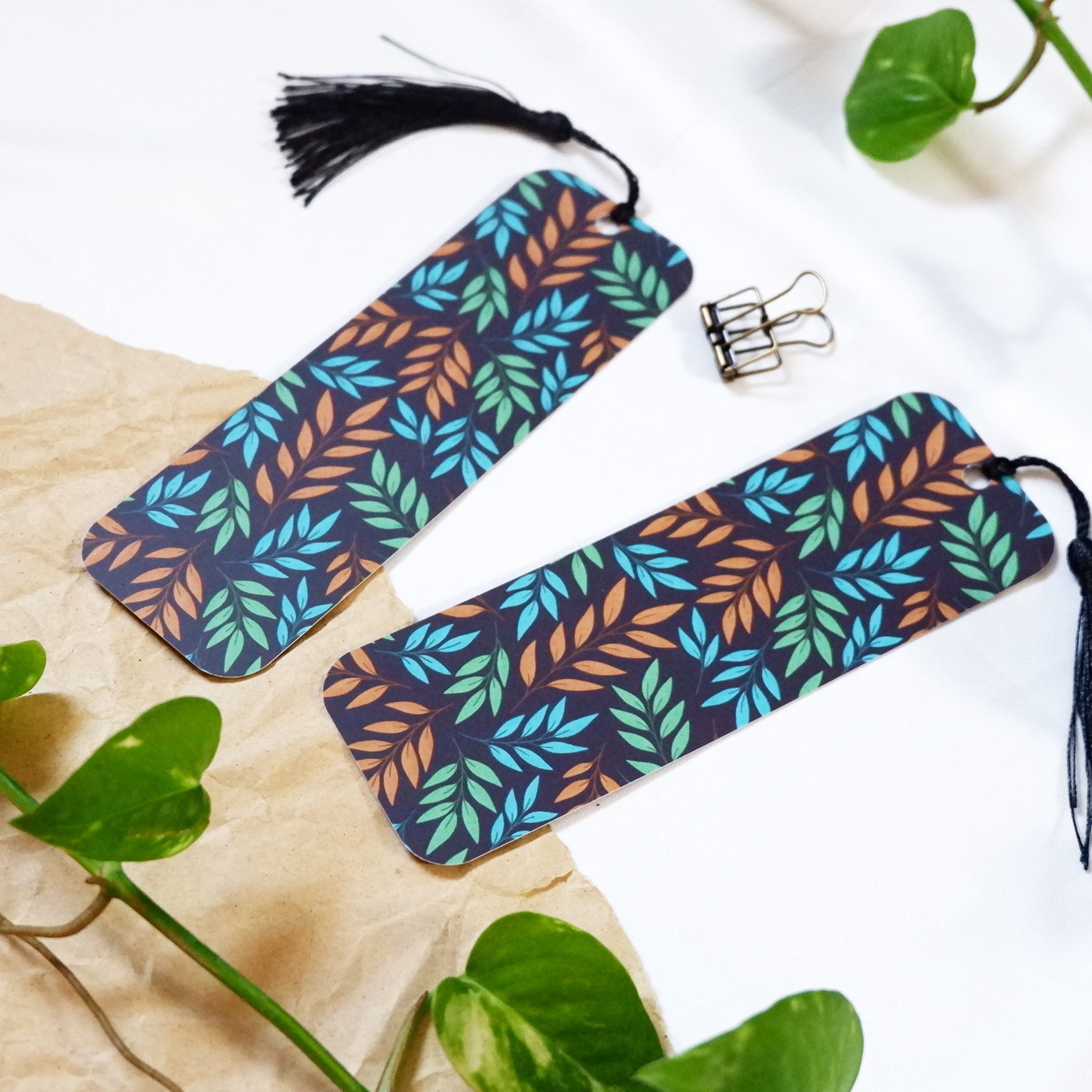 Leaves 4 Pattern Bookmark Illustration, Illustrated Bookmarks, Double ...