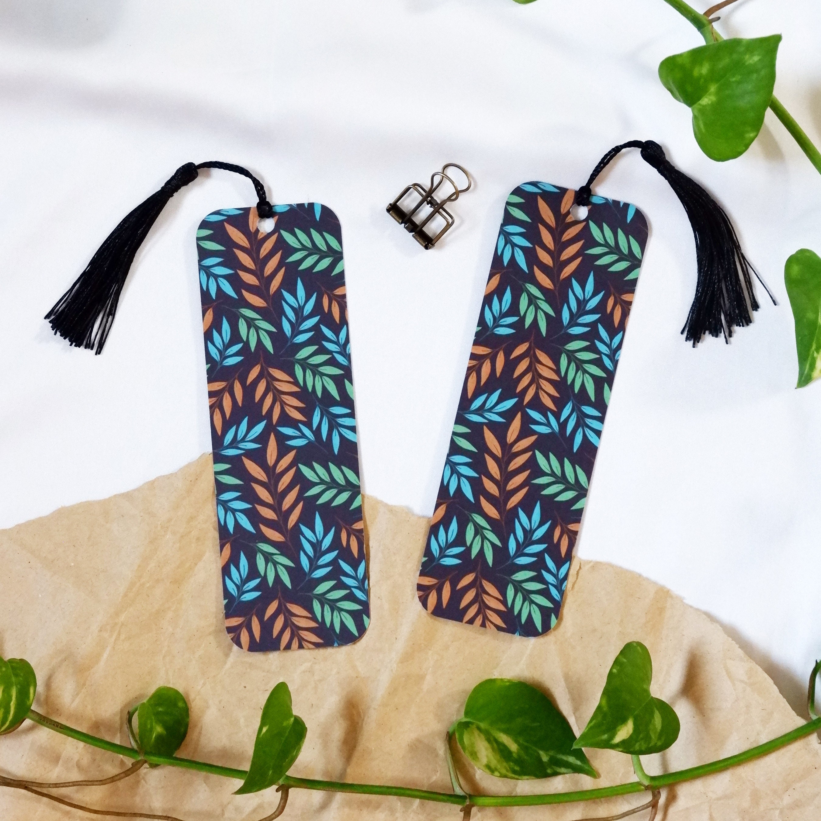 Leaves 4 Pattern Bookmark Illustration, Illustrated Bookmarks, Double ...