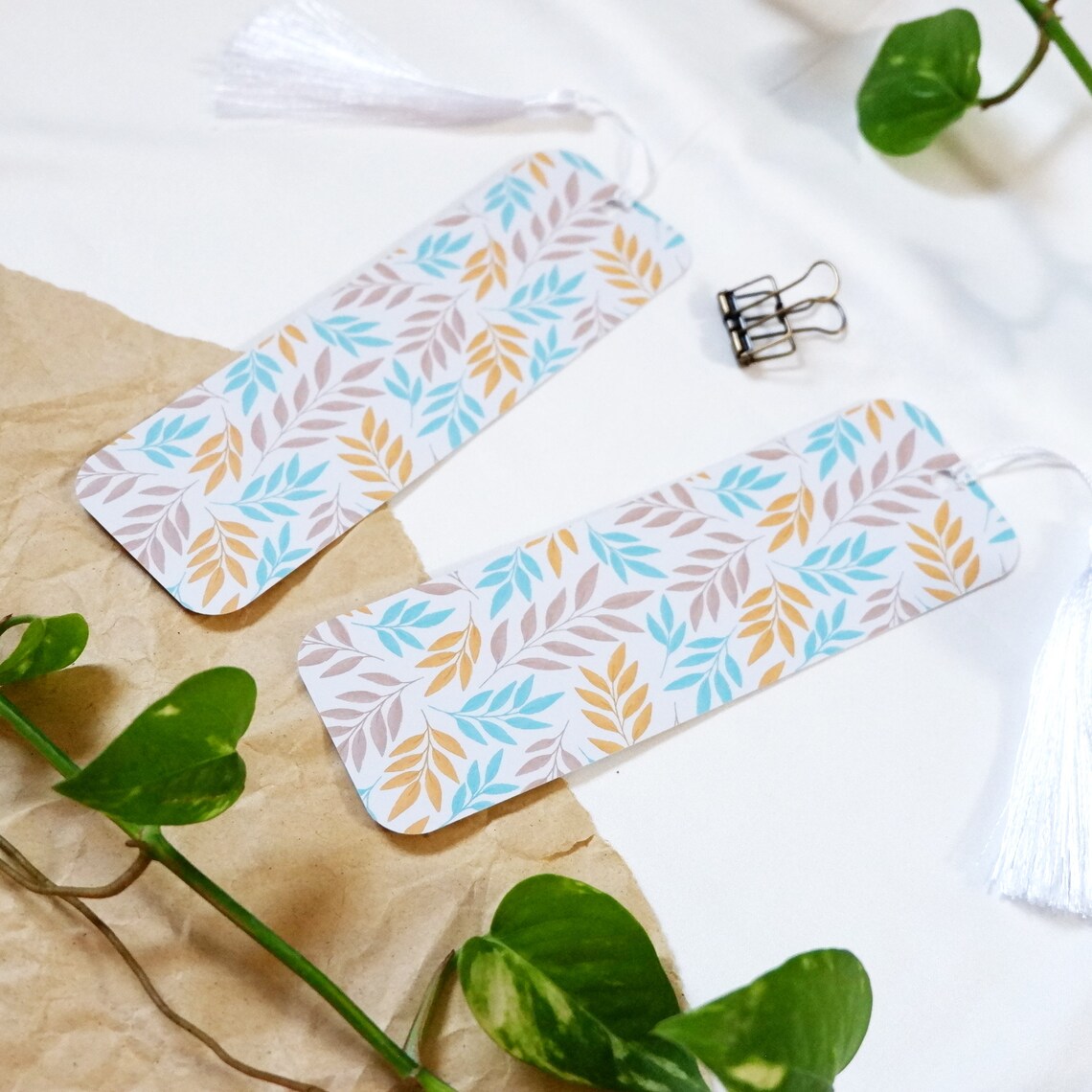 Leaves 4 Pattern Bookmark Illustration, Illustrated Bookmarks, Double ...