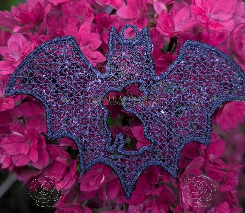Free Standing Lace FSL Machine Embroidery Ornament Halloween Pet-bunny ...