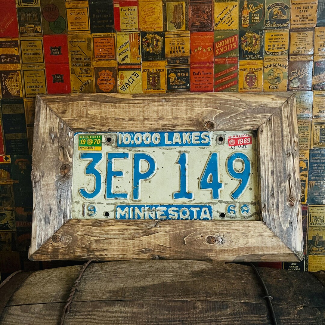 Framed Vintage License Plate Wall Decor. Rustic, Barnwood Style Framed ...