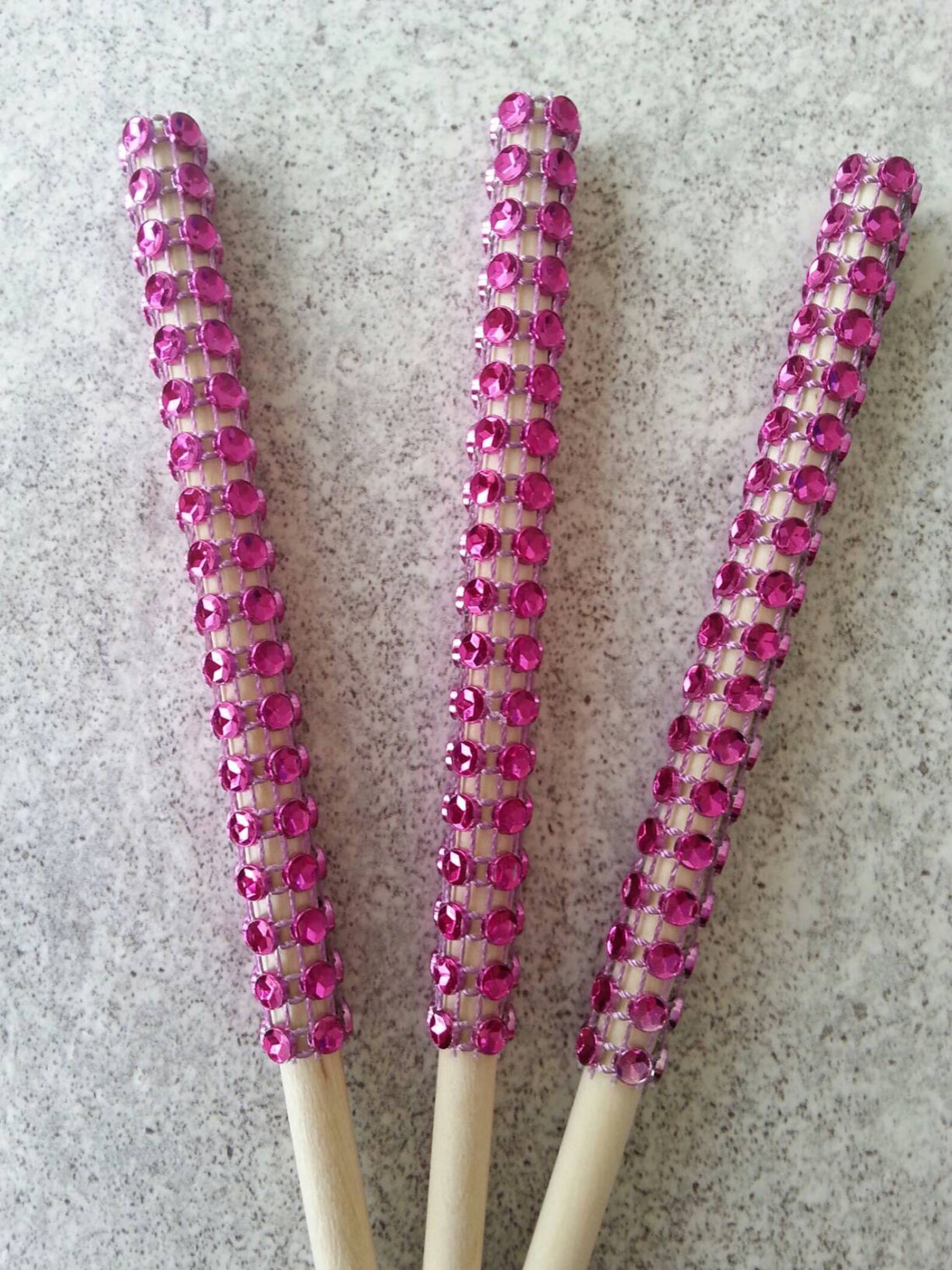13 Fuchsia Diamond Mesh Candy Apple Sticks, Bling Sticks, Glitter ...