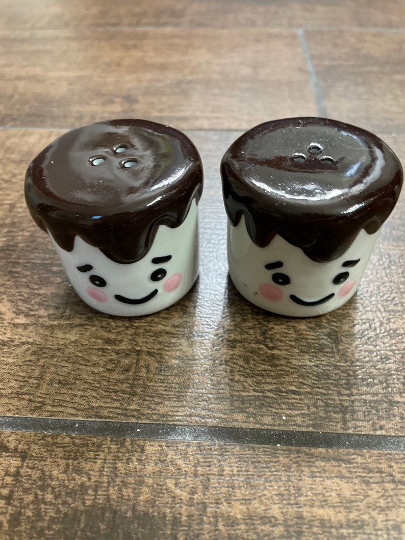 Vintage Marshmallows Salt and Pepper Checkers 1.75 Tall | Etsy