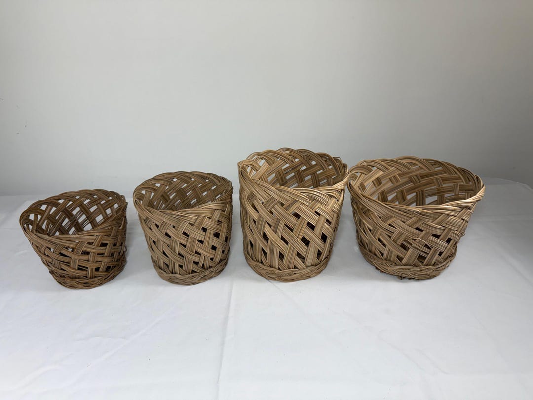 Hand Made Philippine Natural Coco Midrib Round Gift Baskets, Bread Roll ...