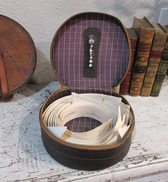 Victorian collar & cuffs/ 3 Pc. Matching cotton detac… - Gem