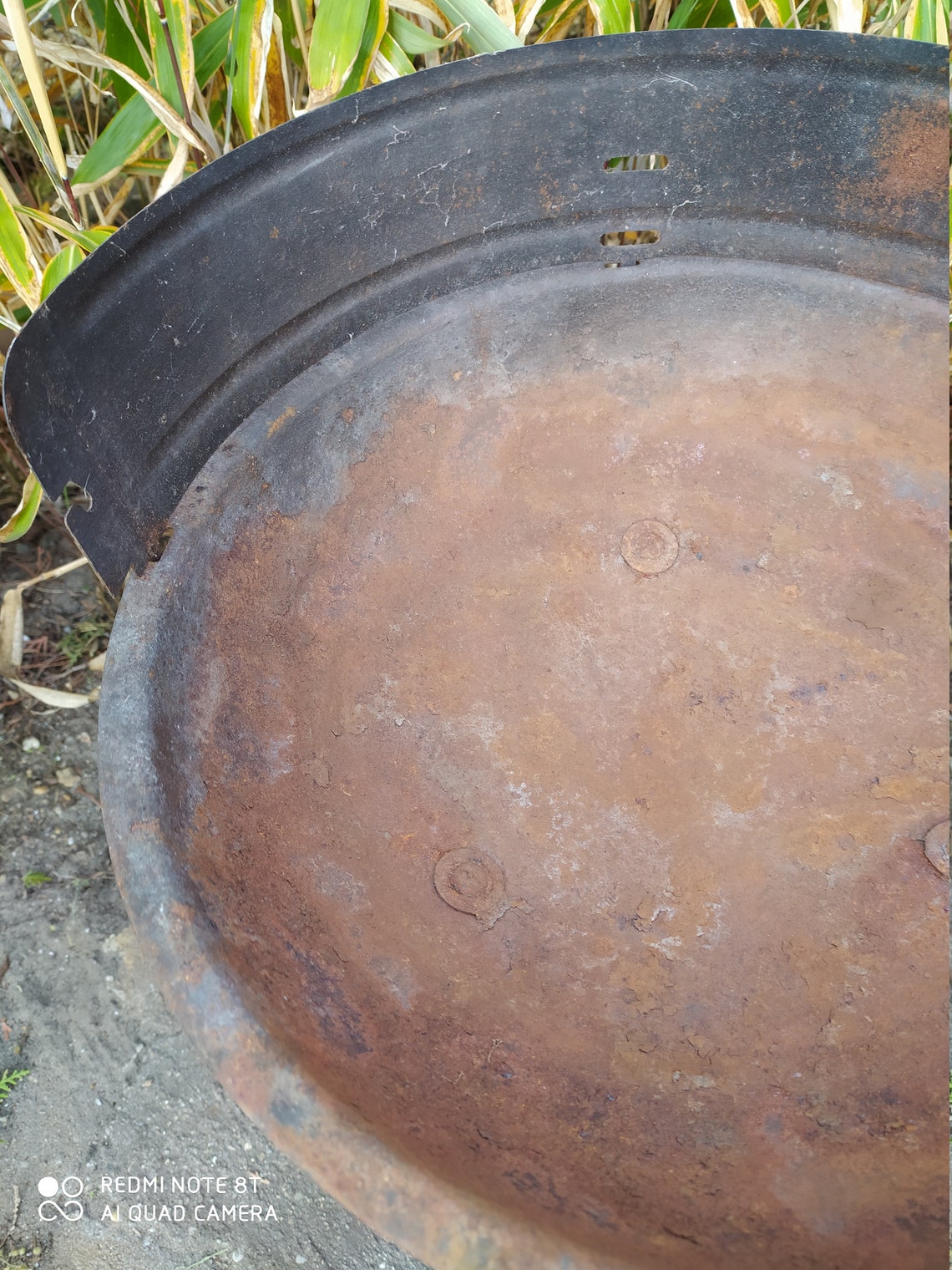 Lovely Little Three-legged Rusty Iron Bowl,home or Garden Decoration ...