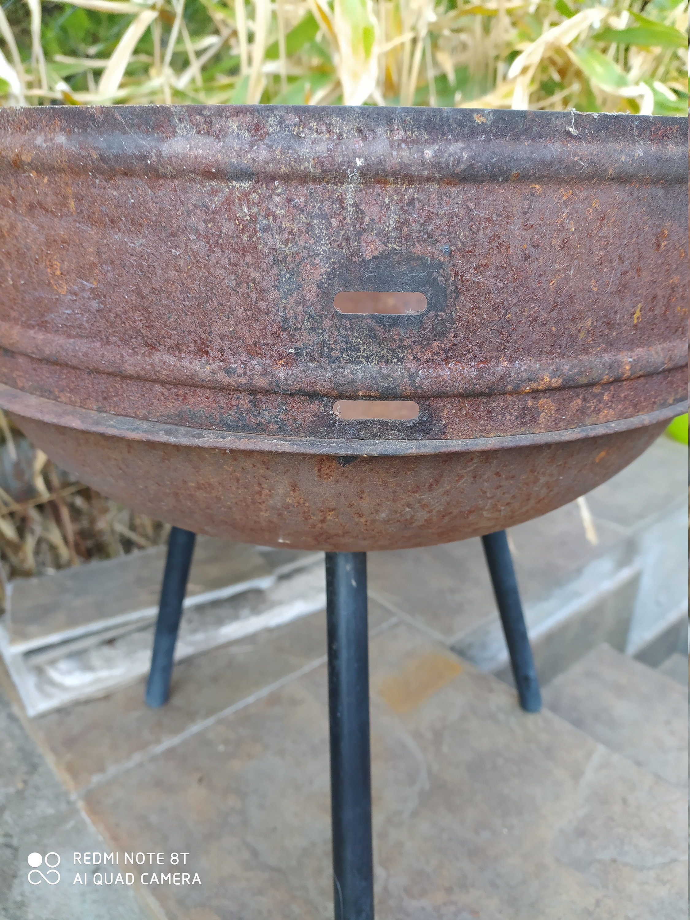 Lovely Little Three-legged Rusty Iron Bowl,home or Garden Decoration ...