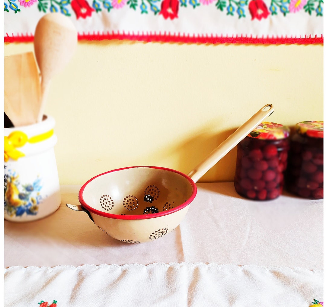 6.69 Diameter 15.74 Long Red Edge Light Brown Enamel Colander,dough ...