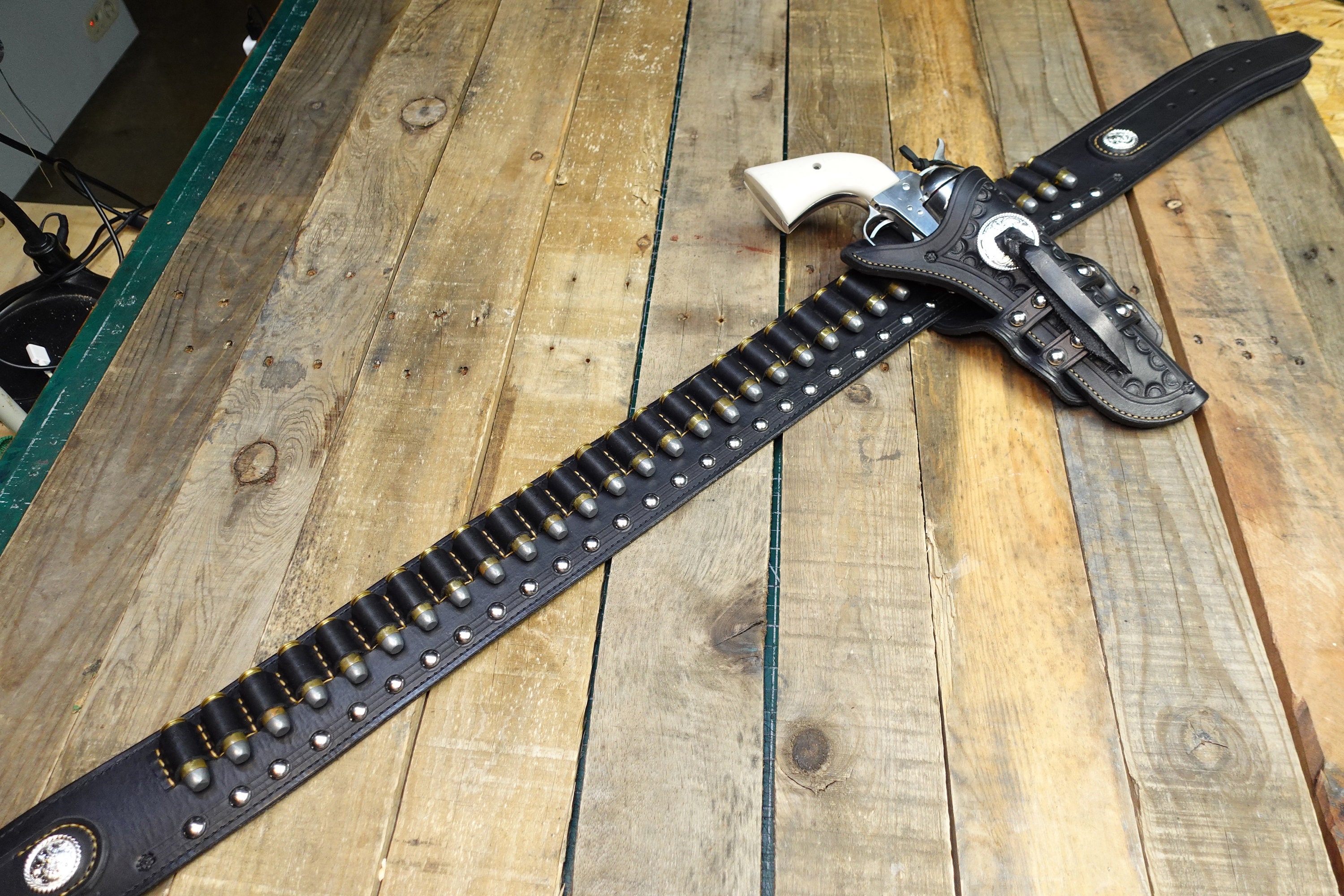 Tombstone Johnny Ringo Old West Leather Cowboy Holster and Belt Rig ...