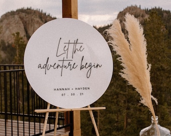 Personalized Modern Circular Acrylic Wedding Welcome Sign - Surname ...