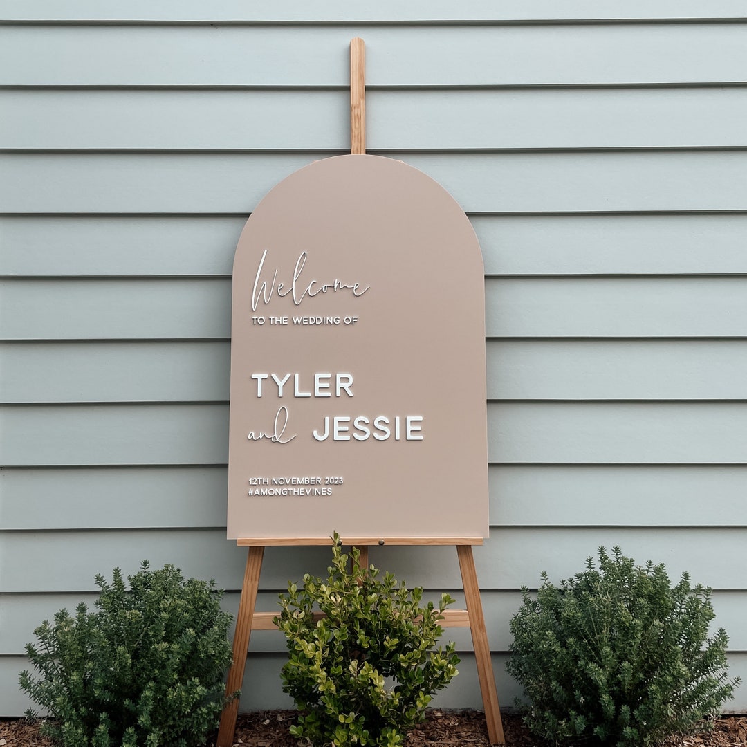 Modern Arch Acrylic Wedding Welcome Sign - Acrylic Signage ...