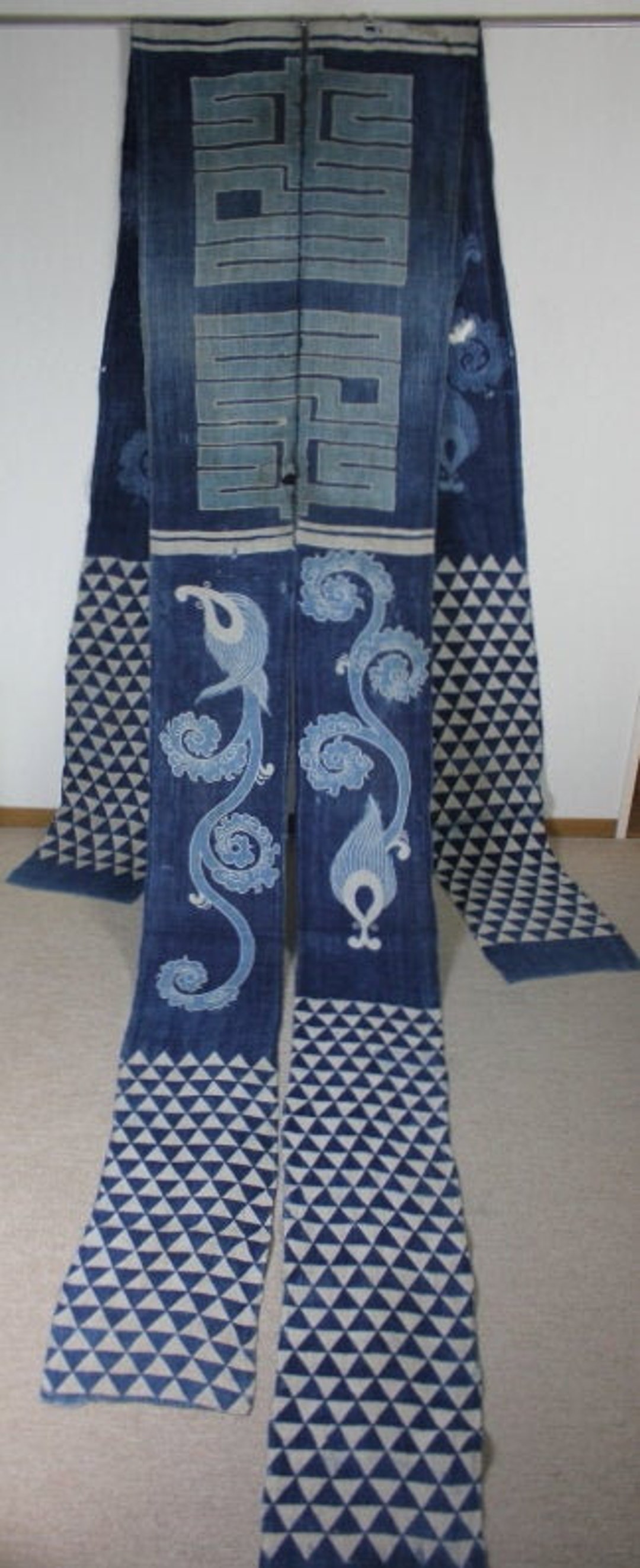 Antique Hemp Textile of Tsutsugaki Umakake Textile of Katazome Amaryu ...