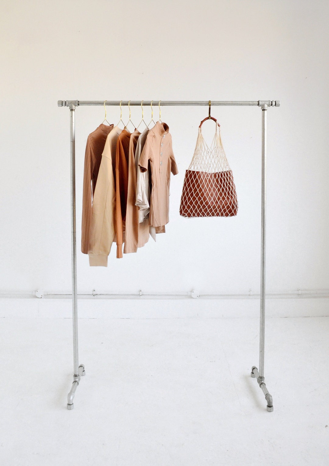 Silver Iron Minimal Rail / Clothing Rack / Garment Display - Etsy