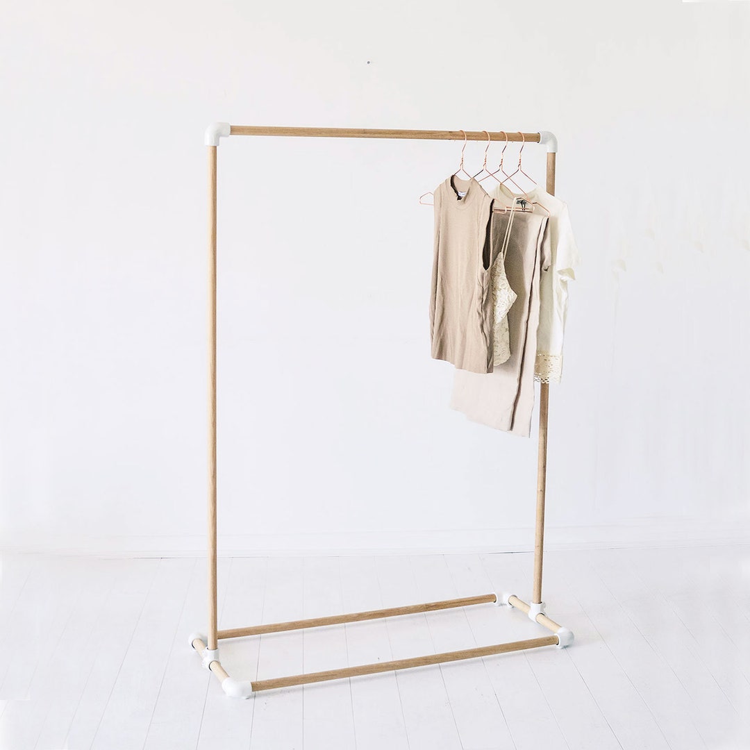 Show Room Solid Oak Clothing Rail With off White Detailing / Garment ...