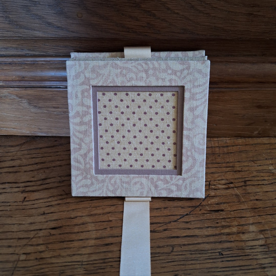 Triptych Wall Photo Holder, Photo Frames Fabric Peony and Sage, - Etsy