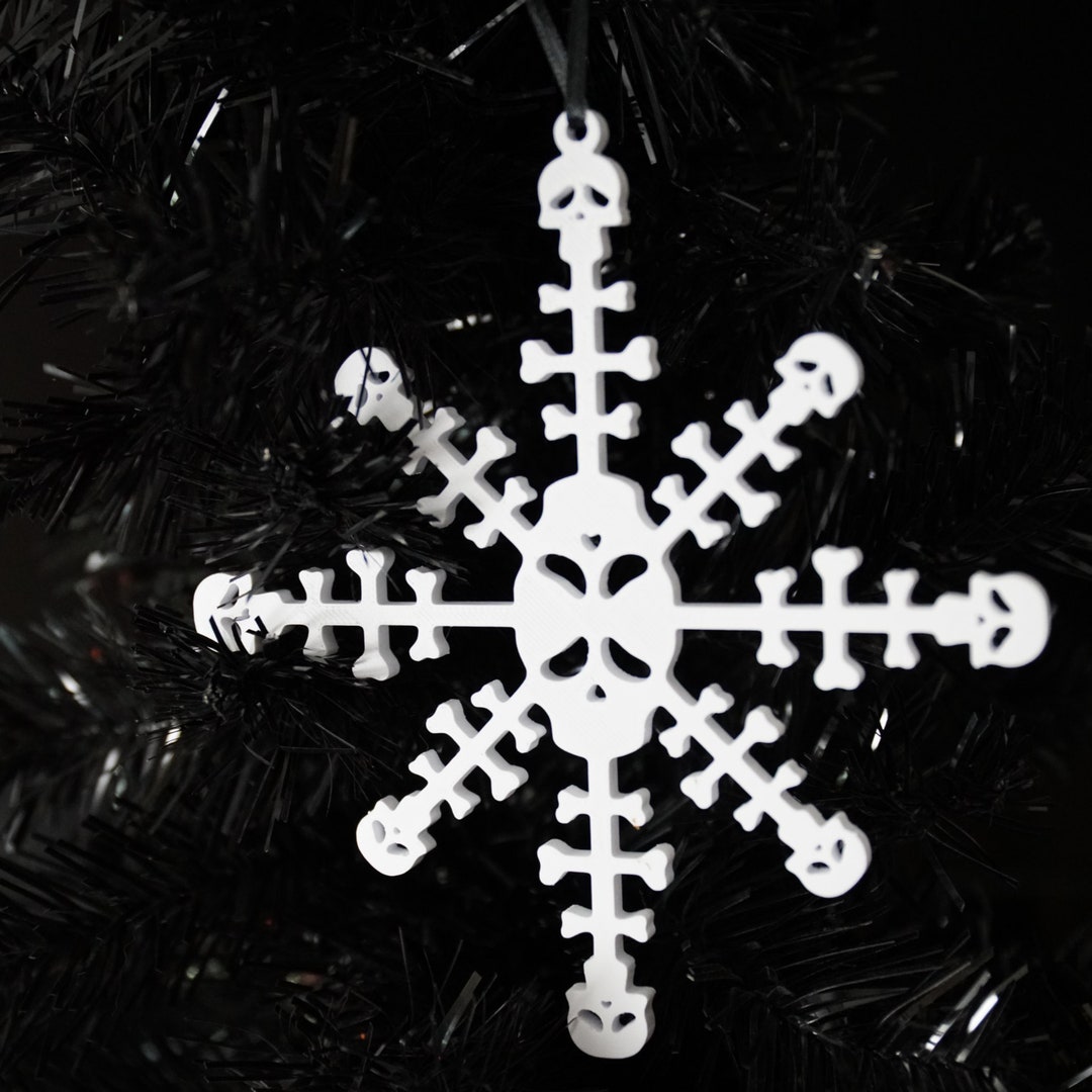 Gothic Skull Snowflake Ornament – Spooky Halloween Christmas Tree Decor ...