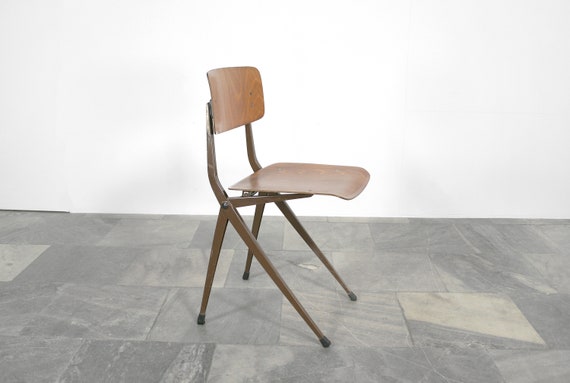 Plastic chairs for sale makro store