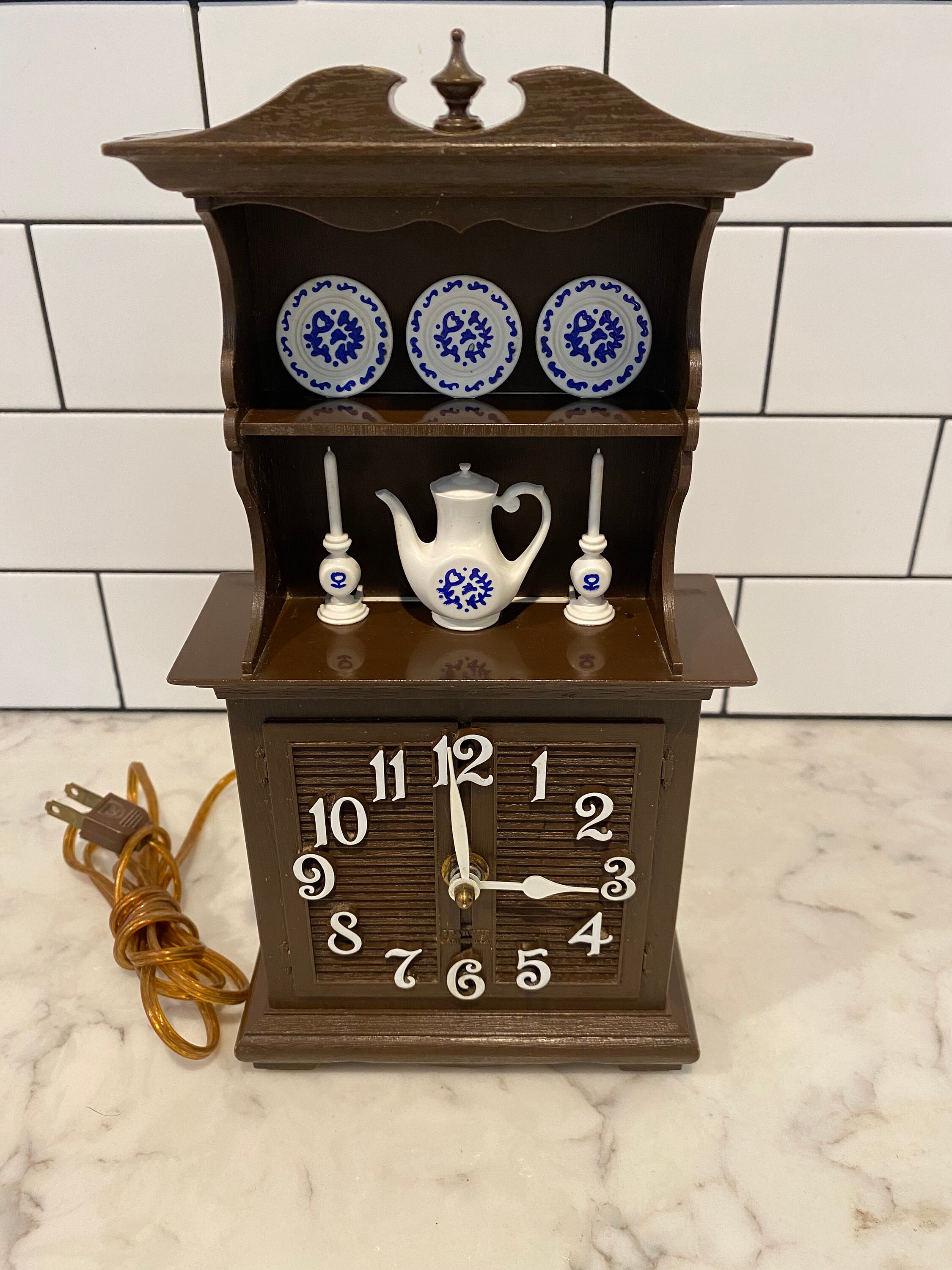 Spartus China Hutch Clock - Etsy