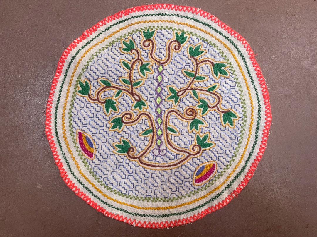 Noya Rao Tree Shipibo Altar Diameter 30 Cm - Etsy