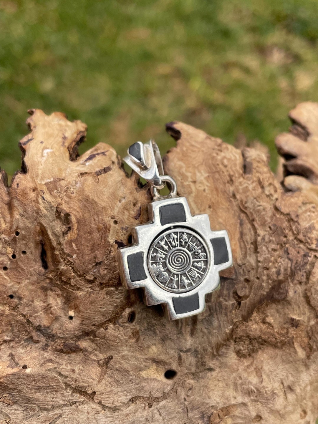 Reversible Chakana Pendant With Nazca Lines and Inka Symbols With Onyx ...