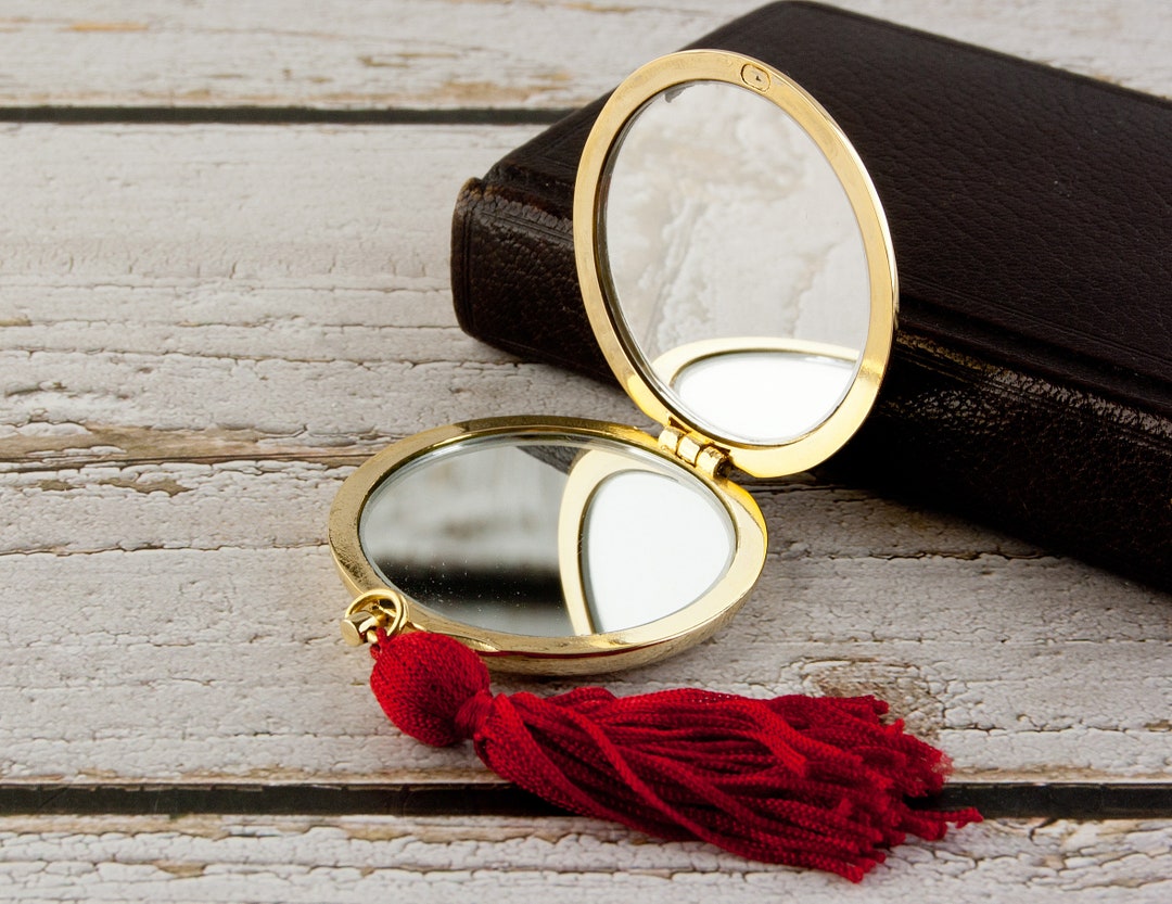 L'oréal Cosmetics Compact With Double Mirror Pocket Watch Design ...
