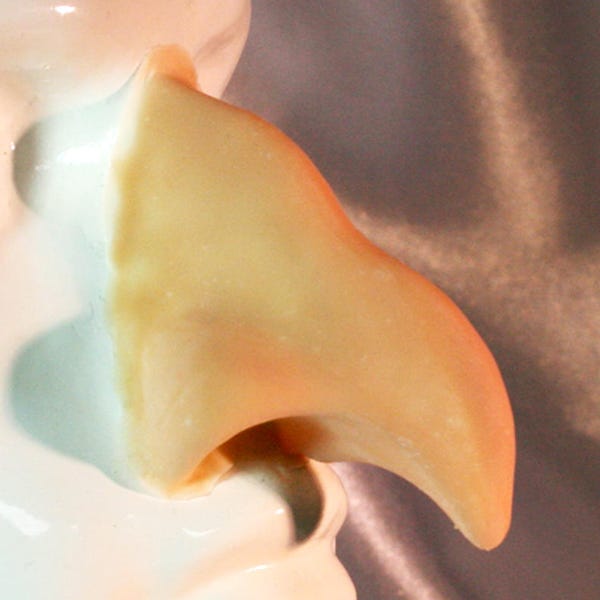 Fang Marks, Puncture Wound, Vampire Bite 2 Round Small Latex Prosthetic ...