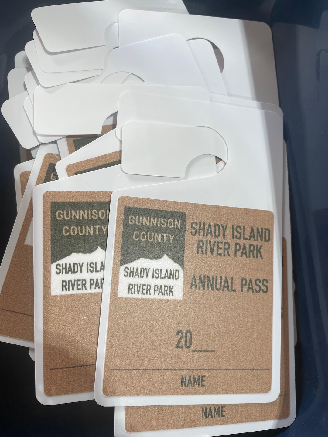 Custom Personalized Parking Permit Hang Tag Parking Placards Hang Tag 3 ...