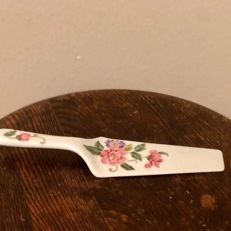 Porcelain Server - Etsy