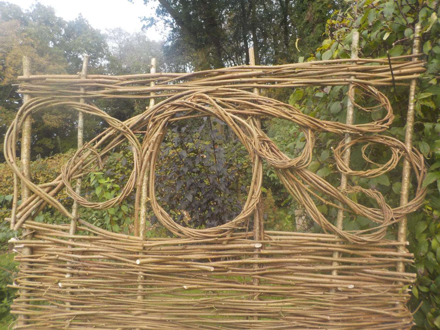 Natural Woven Panel, Designer, Traditional Wattle Hurdle, Fencing ...