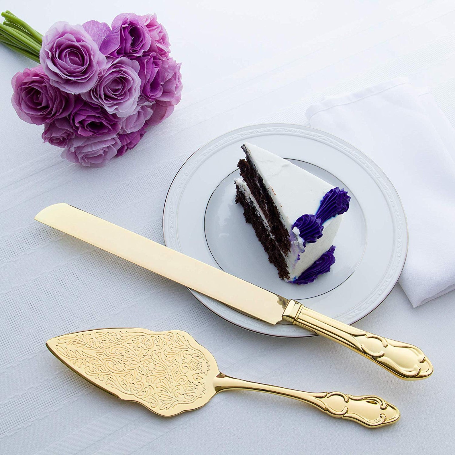 Gold Wedding Cake and Knife Server Set, Vintage Filigree Elegant Golden ...