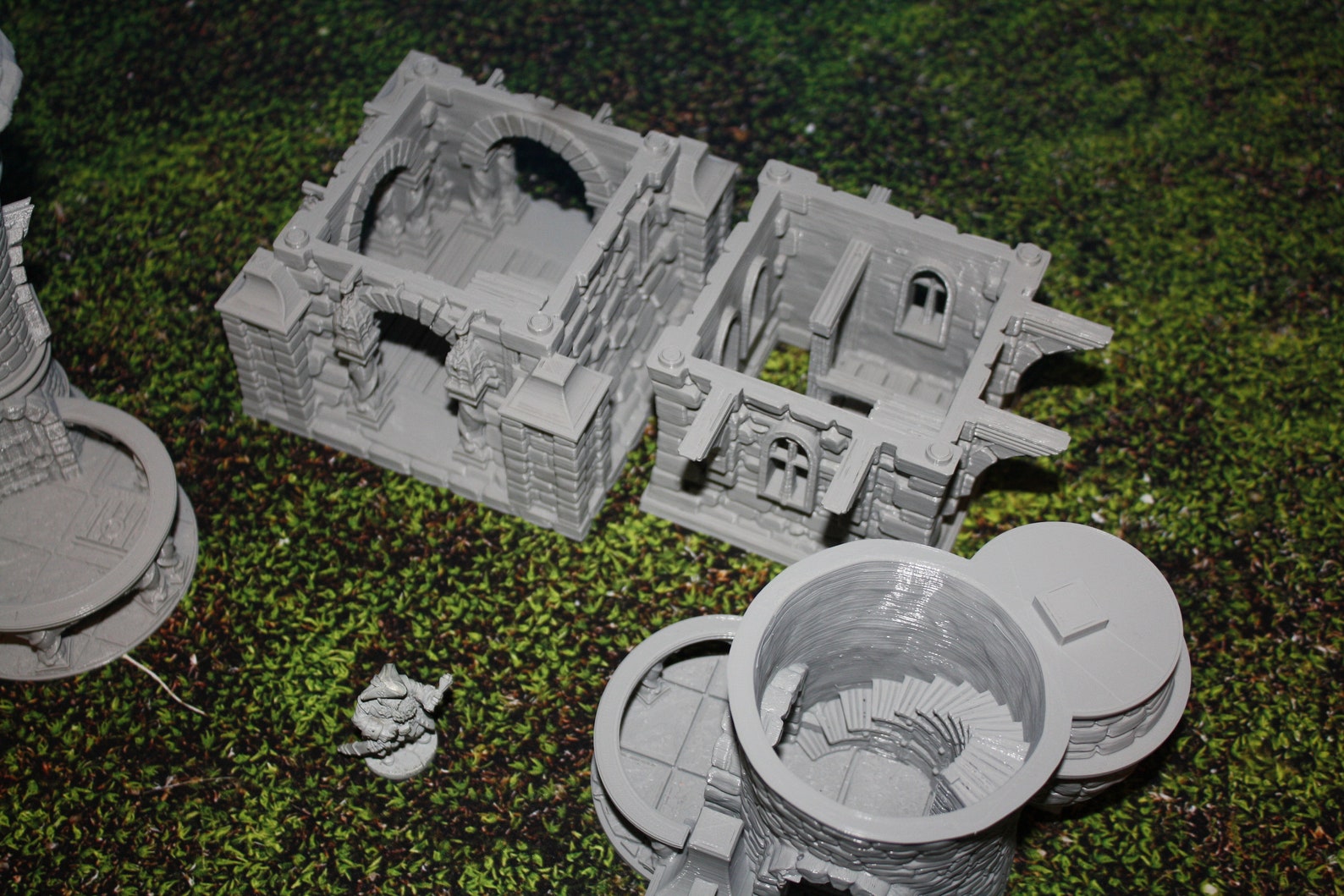 Raven Tower 28mm Tale of Two Cities Town House for Dungeons and Dragons ...