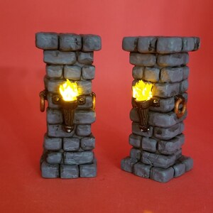 LED Light up Columns With Torches Set of 2 for Dungeons and Dragons ...