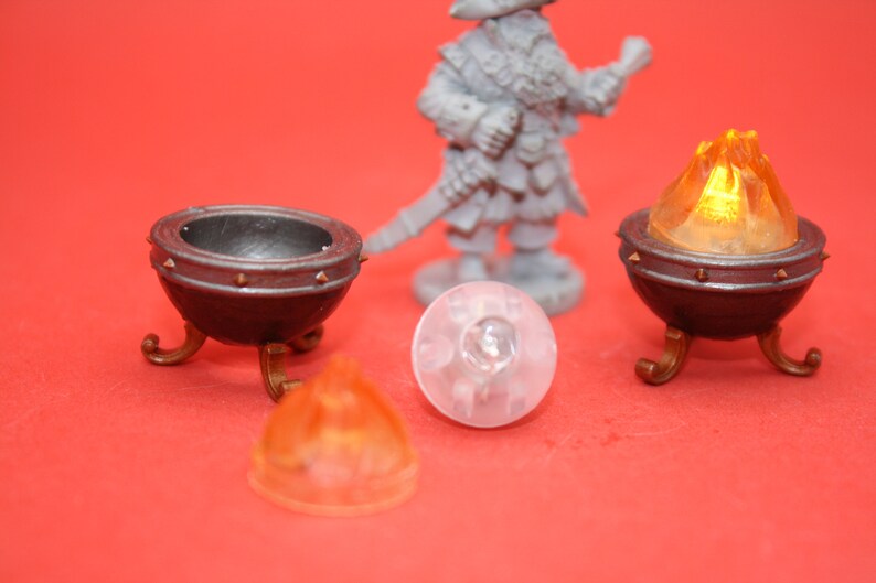LED Light up Brazier Set, 3D Printed RPG Scenery Set of 2 - Etsy