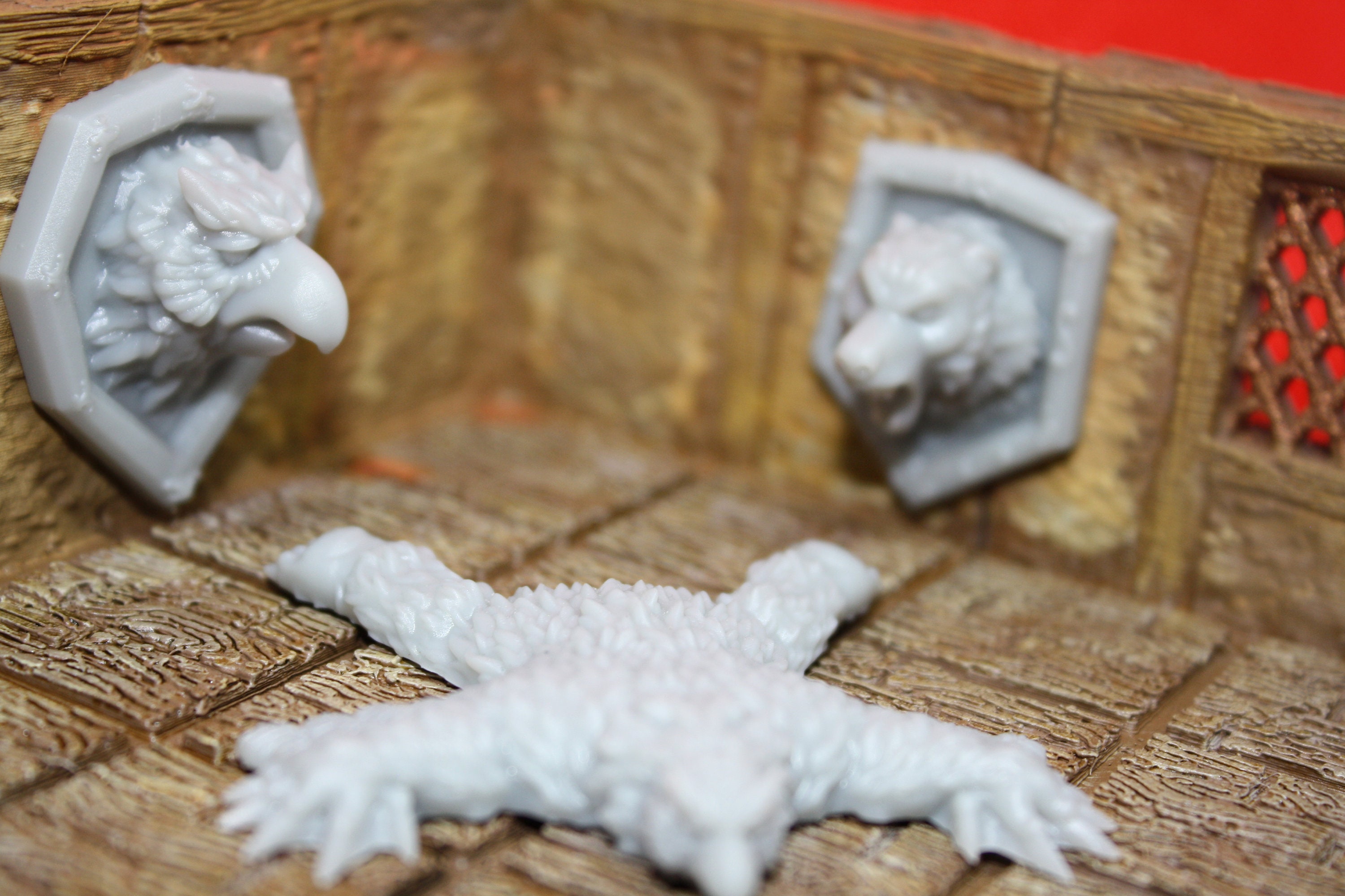 Owlbear Rug and Trophy Heads 32mm/28mm Miniature - for D&D Dungeons and ...