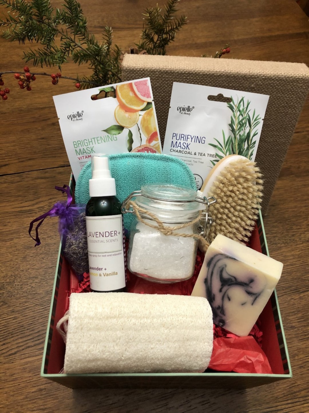 Lavender Relaxing & Pampering Box | Ideal for Mother's Day | Gift Box ...