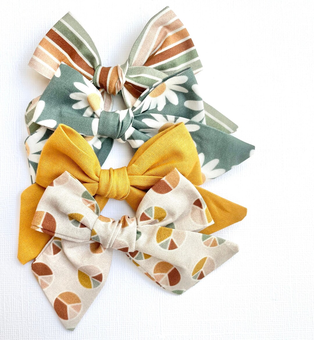 Retro Daisy Bow Set | 20 Styles | Peace Sign Bow, Mustard Summer Bow ...