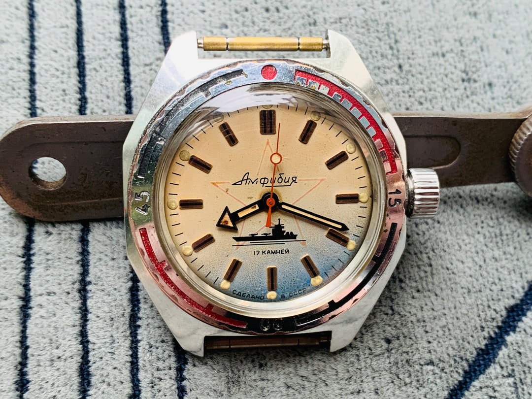 Collectible Watch VOSTOK Amphibian Manual Winding 17 Jewels Cruiser Red ...
