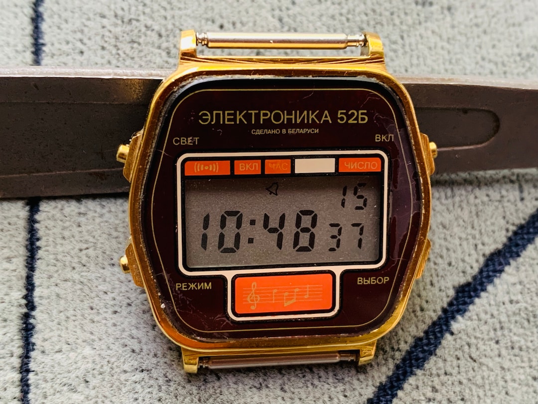 Collectible Watch ELEKTRONIKA 52b Digital Quartz With Backlight/wrist ...