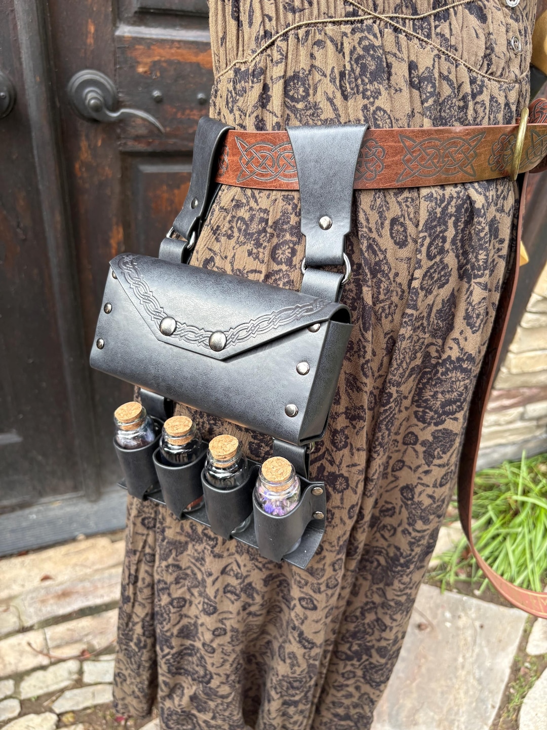 Alchemist Belt Pouch: Faux Leather Potion Vial Holder for Ren Faire ...