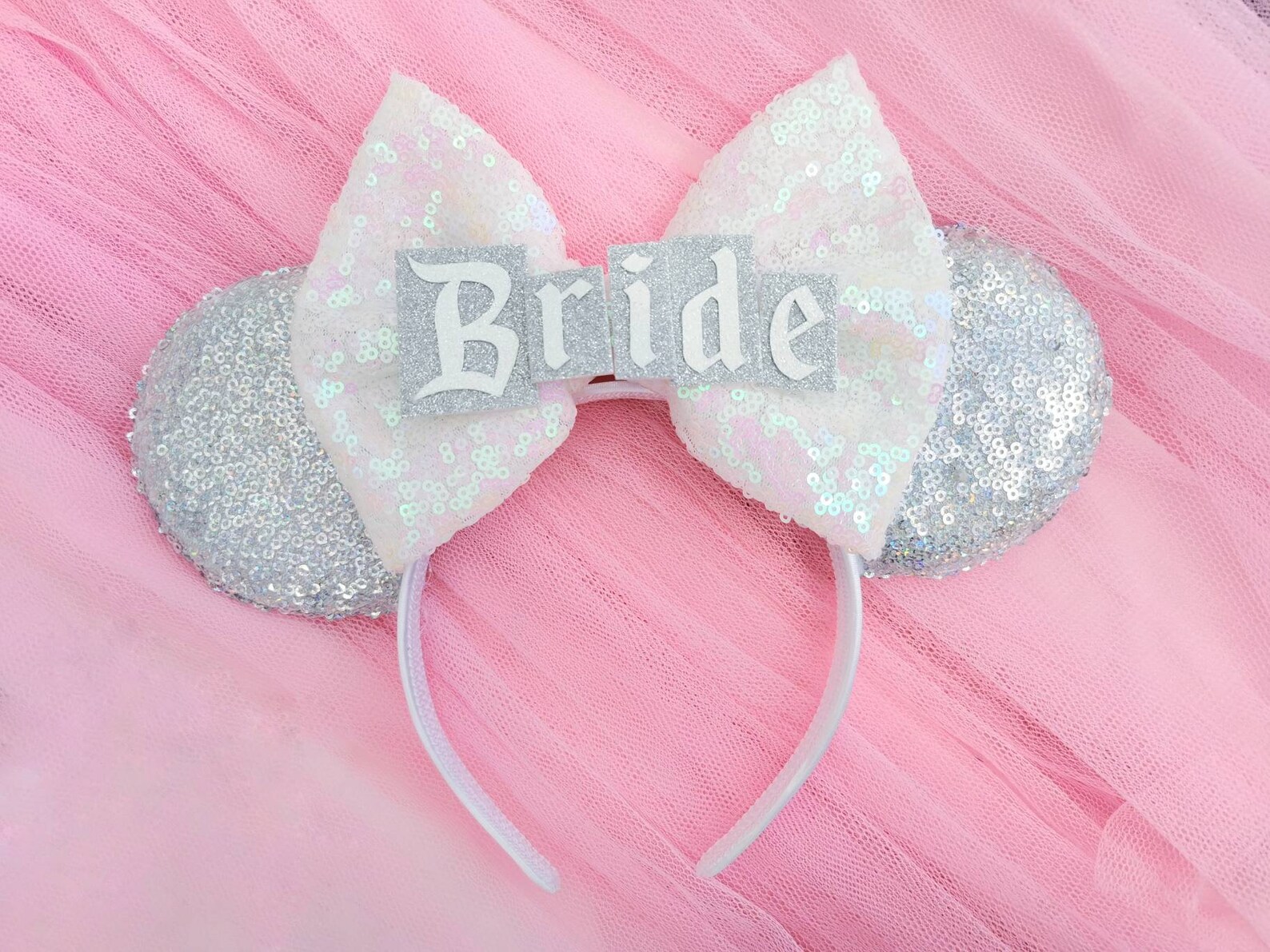 Design Your Own Bridal Minnie Veil - Sequin Minnie Mouse Bridal Ears ...