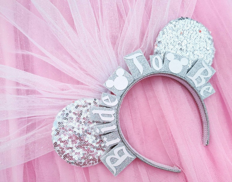 Design Your Own Bridal Minnie Veil Sequin Minnie Mouse - Etsy