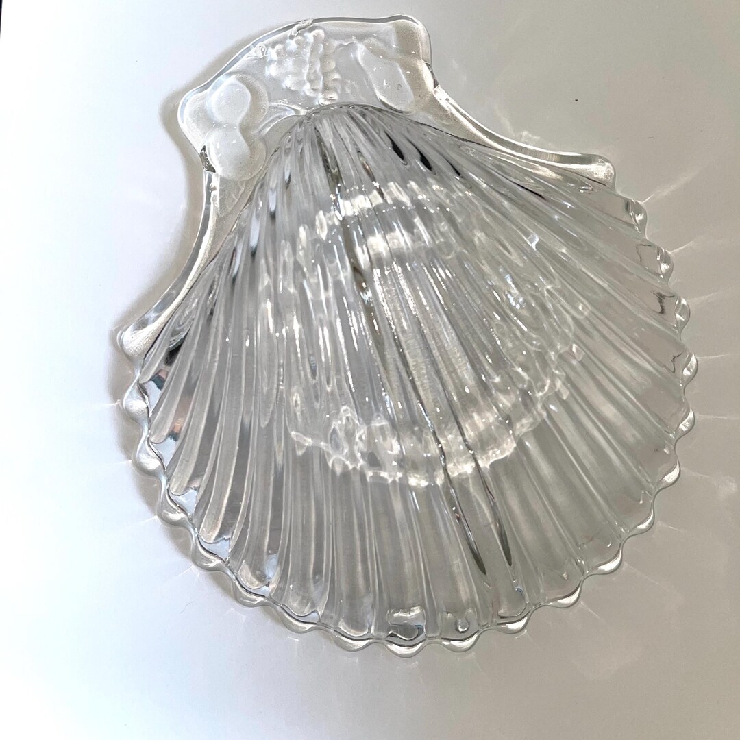 Vintage Glass Shell Dish Trinket Dish With Divided Sections – Elegant ...