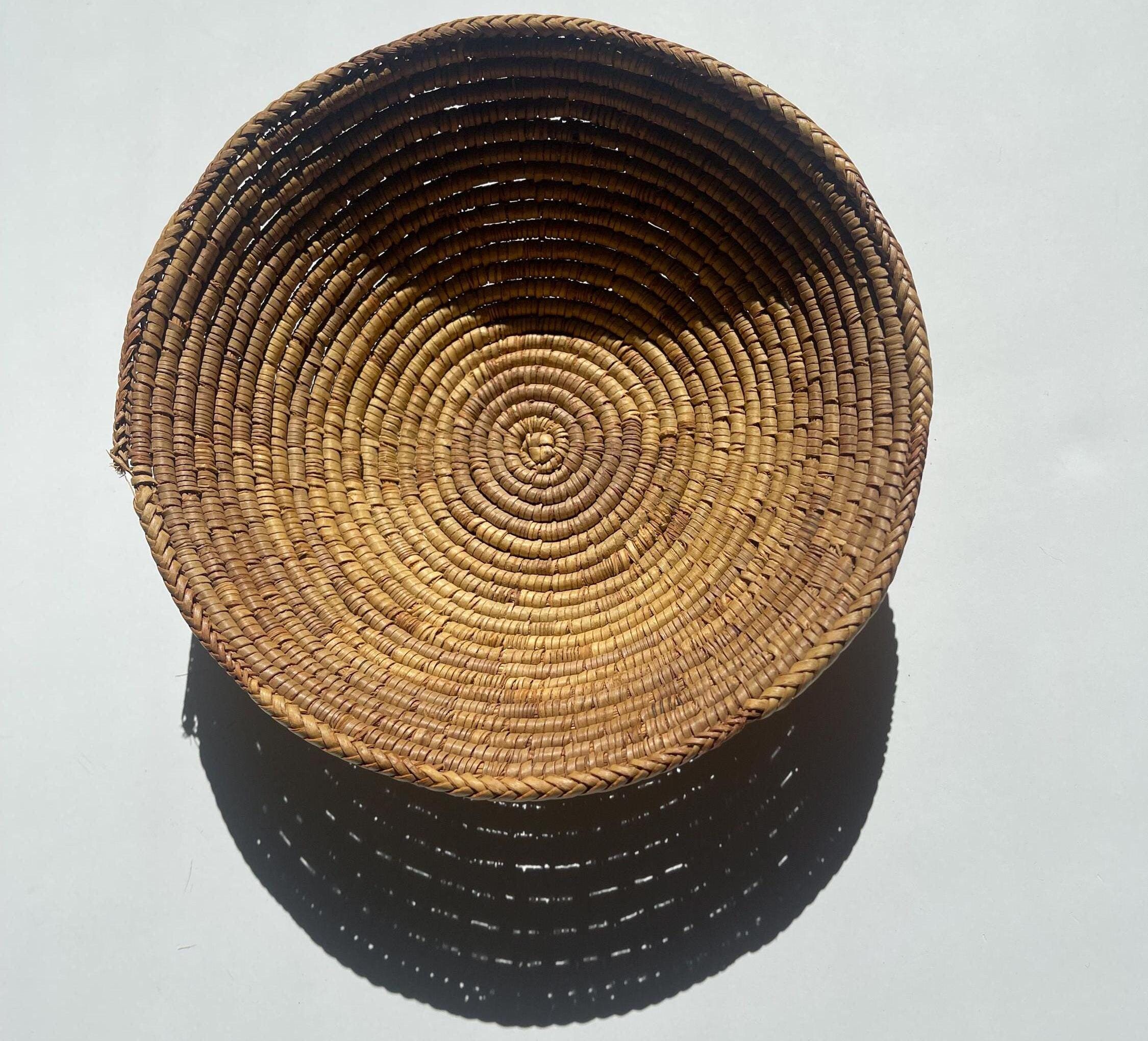 Wicker Rattan Basket Bowl / Vintage Earthy Boho Minimal Basket Bowl ...