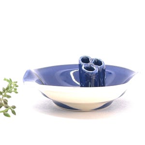 Vintage Ikebana Flower Frog Bowl – Follette Pottery Blue & White ...