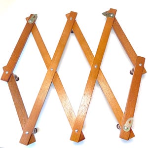 Vintage Wooden Accordion Peg Rack – Expandable Wall Coat Rack With 10 ...