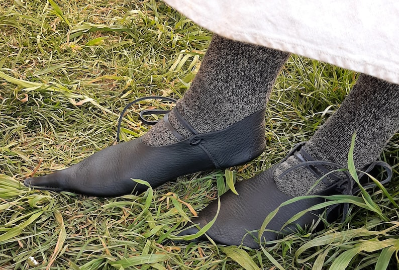 Poulaine Leather Medieval Shoes black Adult Sizes | Etsy