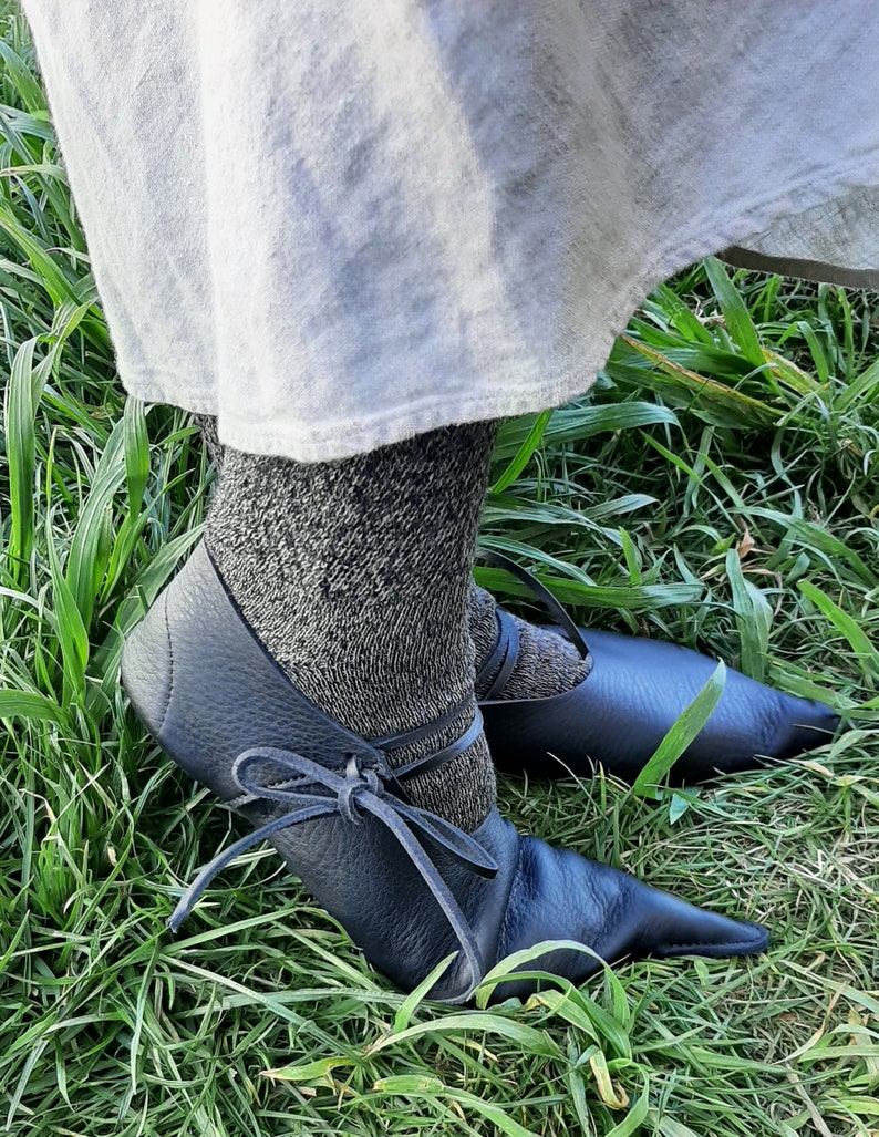 Poulaine - Leather Medieval Shoes (black) Adult Sizes W6/M5-W13/M12 - Etsy