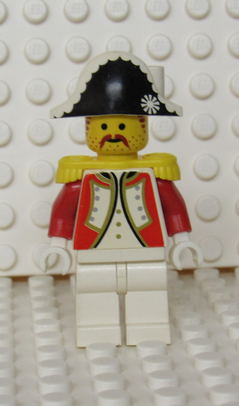 Imperial Guard - Admiral LEGO® Minifigure From Pirates I Series 1992 ...
