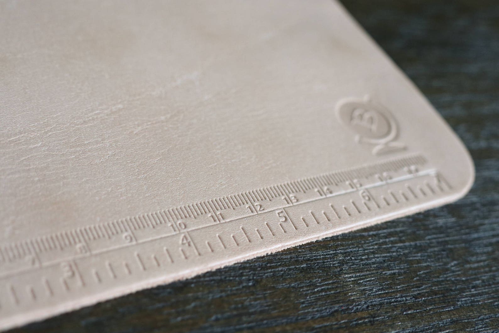 Full Grain Natural Vegetable Tanned Leather Mousepad With Ruler Emboss ...